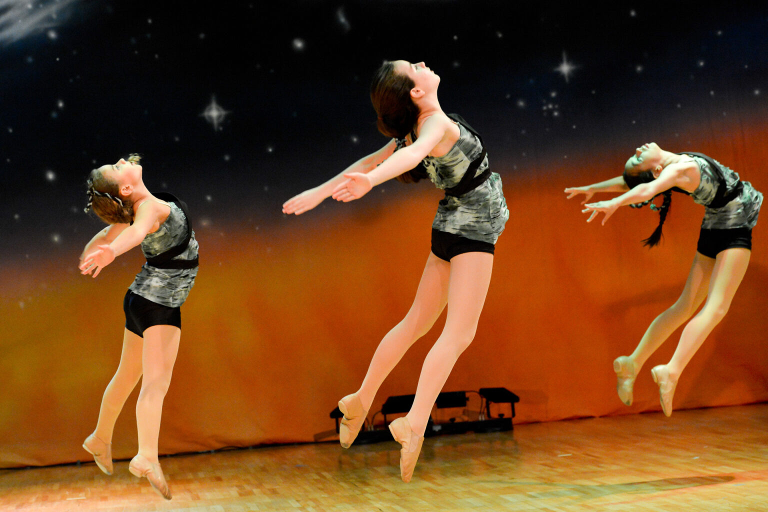 Basic to Advance Modern Dance Moves: Ultimate List - ononestudios.com